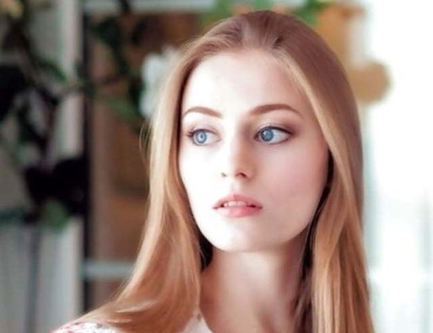 【画像】世界一乳首がキレイな美少女・・・エロすぎだろ・・・（20枚） ポッカキット